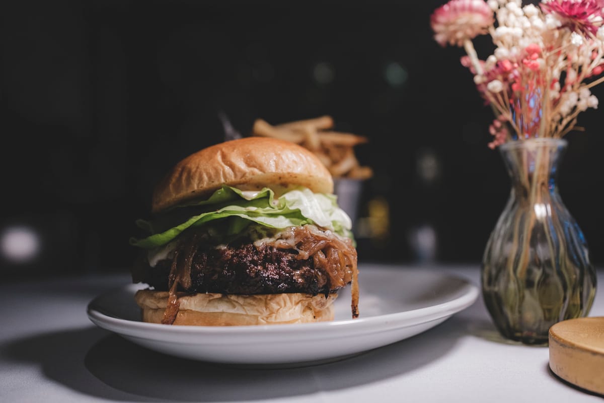 Alouette Bistro [OVERVIEW] – 18th-century Parisian Decadence on a ...