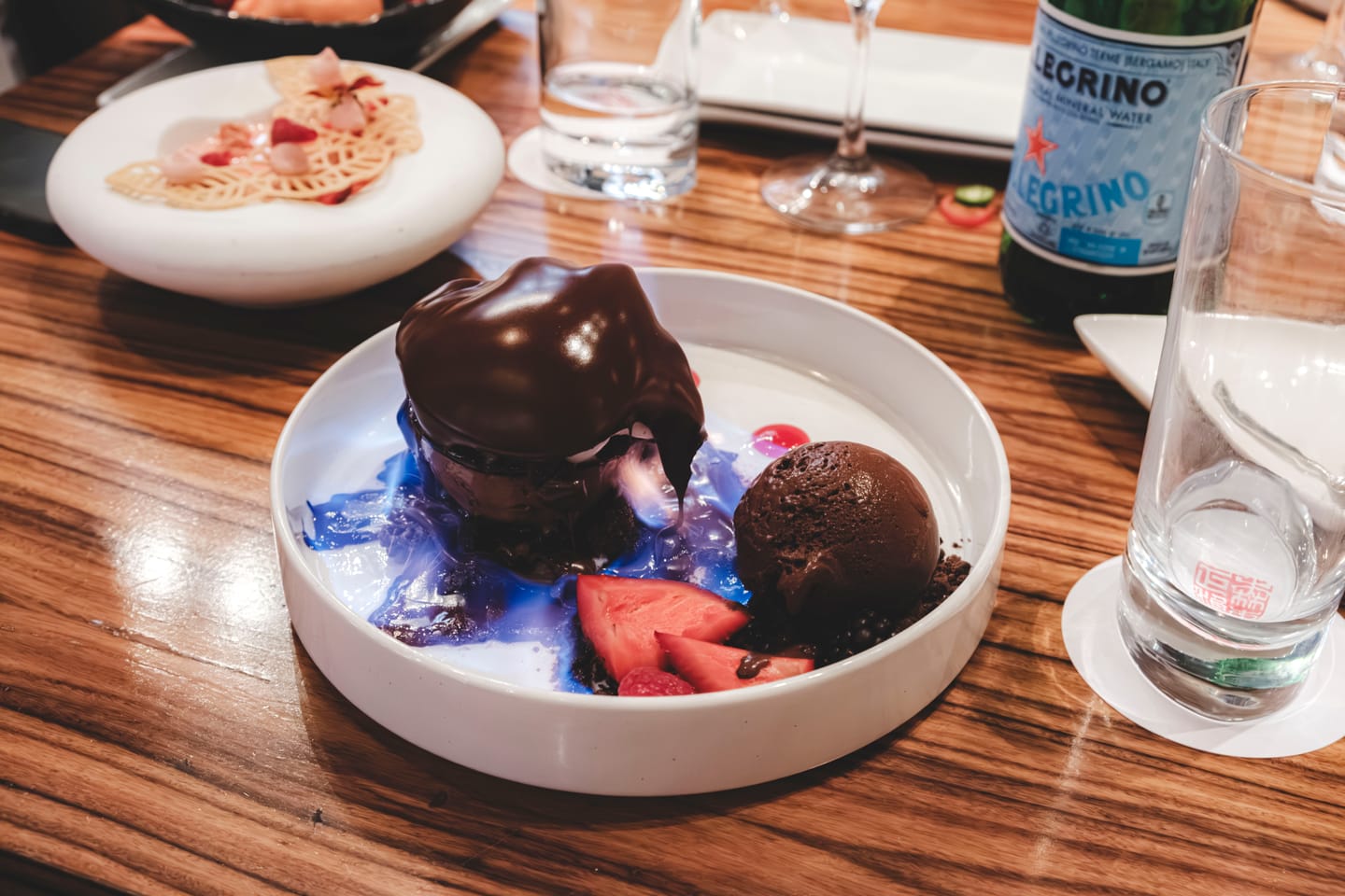 Nosh and Nibble: Food and Drink Blog