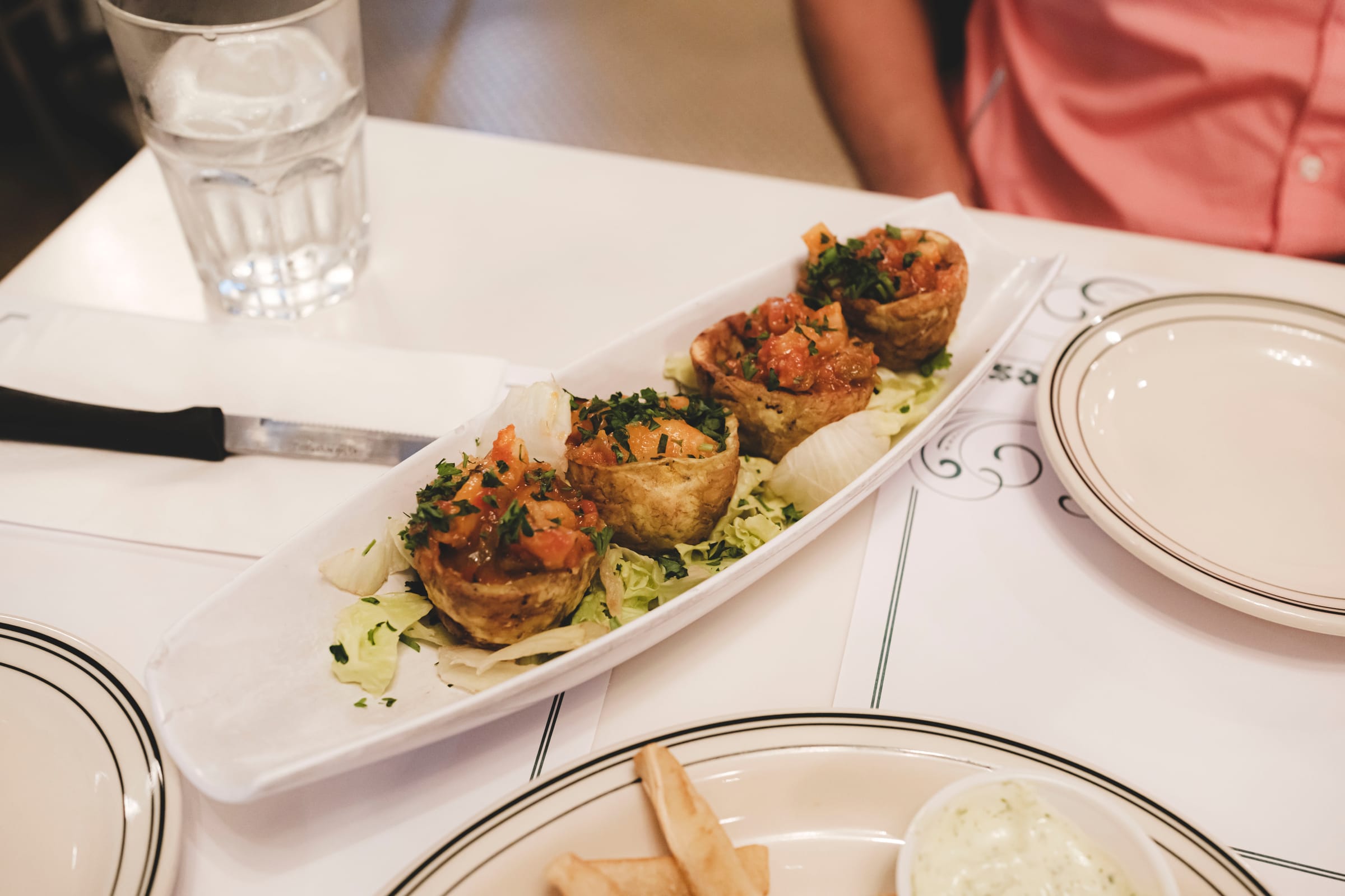 Versailles [REVIEW] – Miami's Most Affordable Cuban Dining